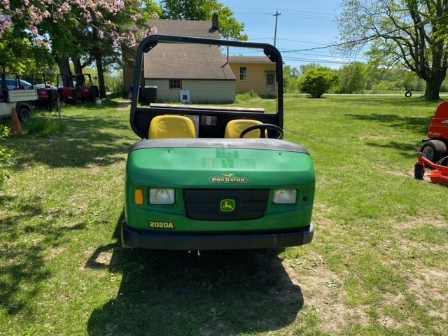 John Deere Pro Gator 2020-G 2x4 - Utility Vehicle - TurfNet