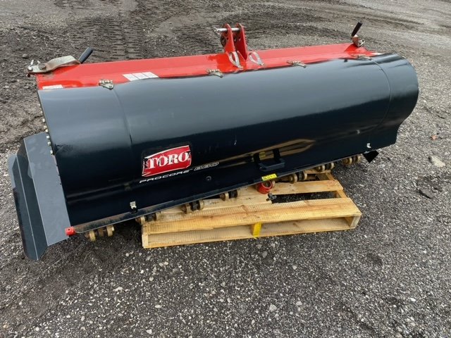 Toro 880 Procore - Aerator - TurfNet