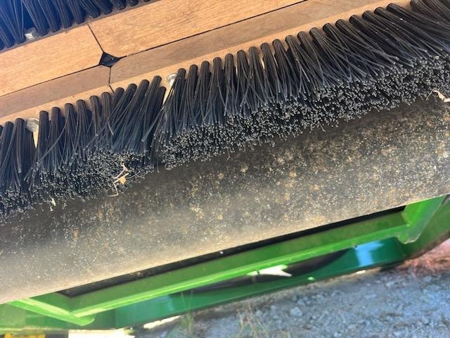 2017 John Deere TC125 - Topdresser - TurfNet