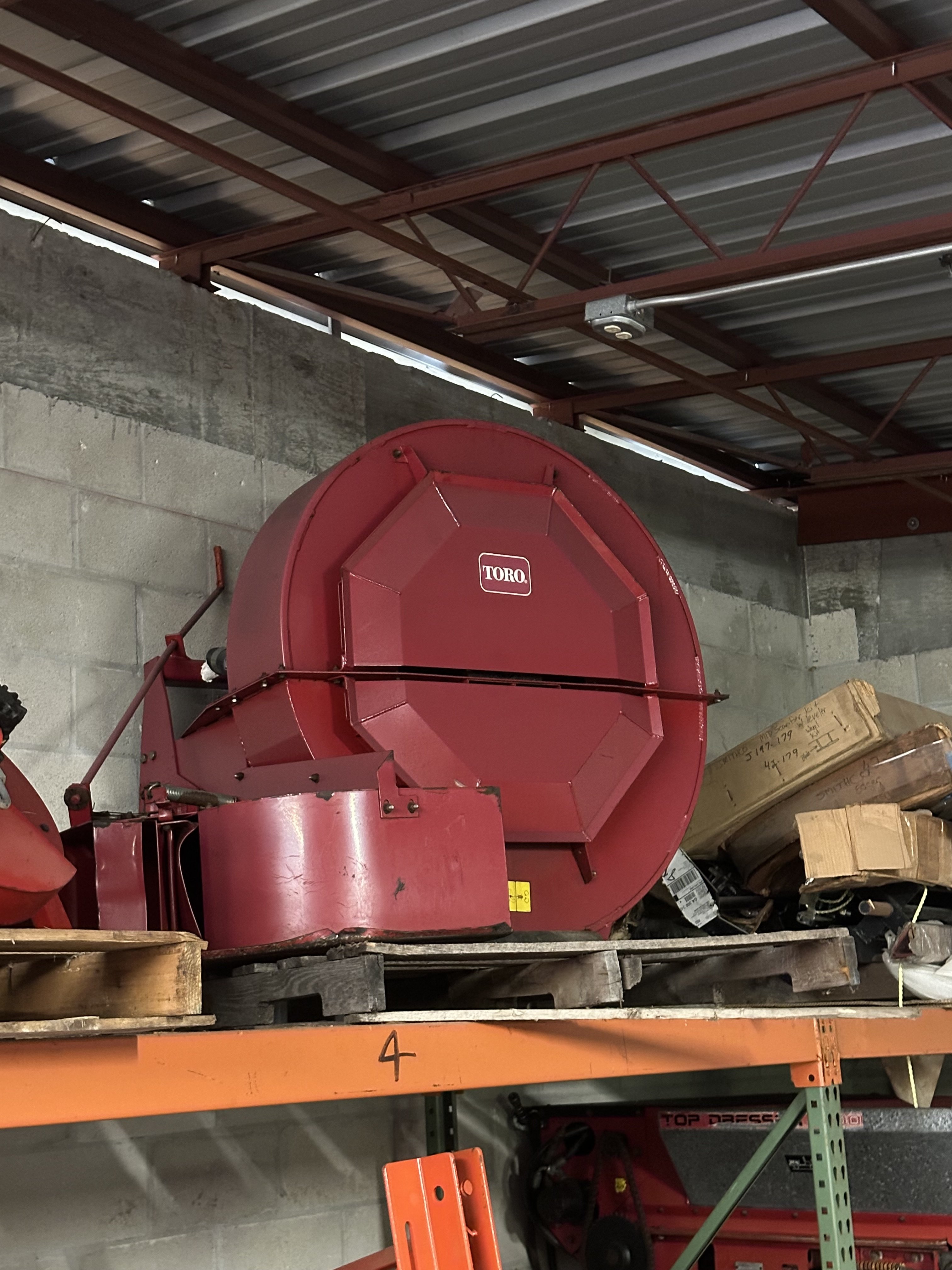 Toro 600 Blower - Sweeper-Vacuum - TurfNet