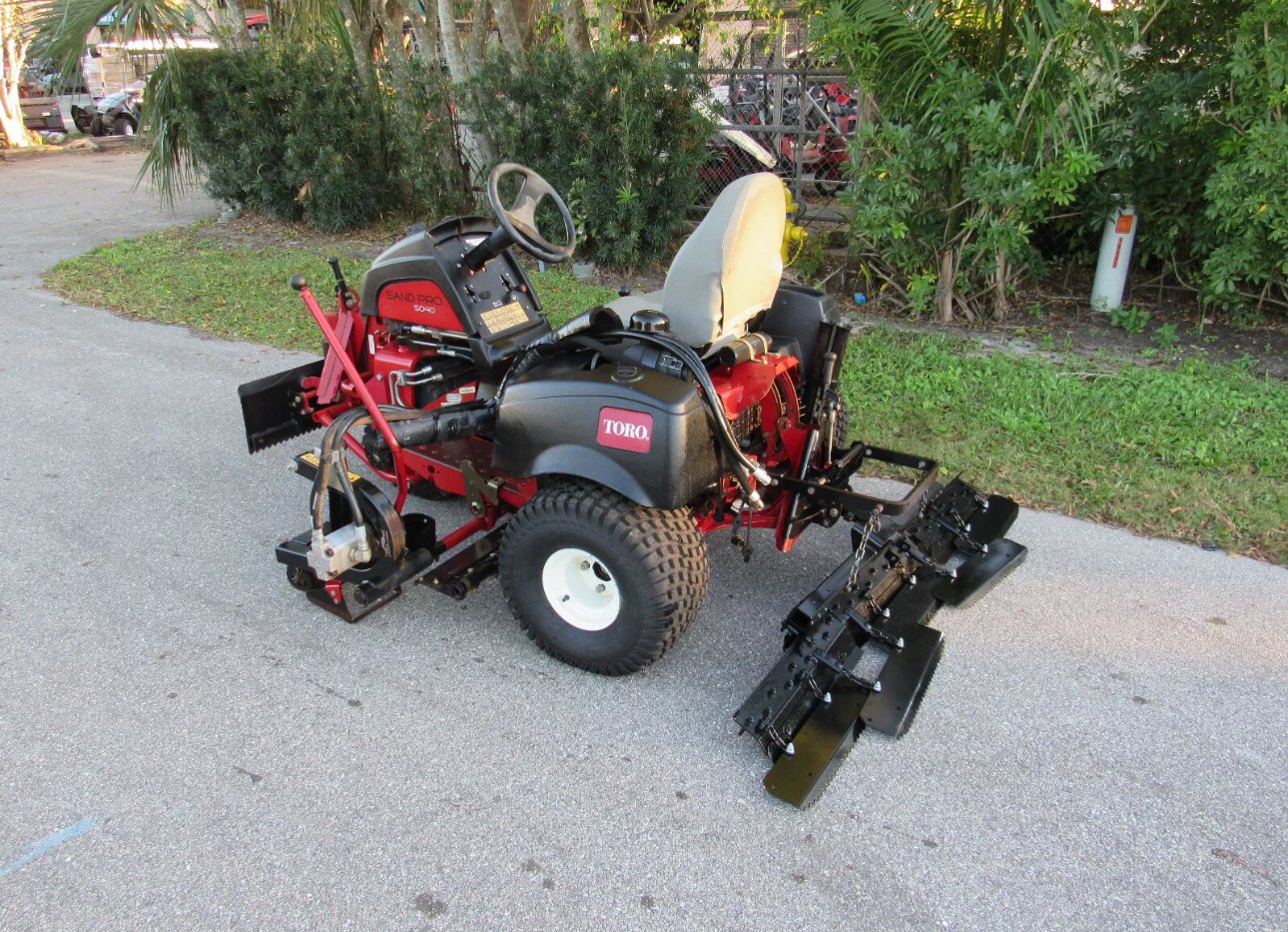 Toro 5040 - Bunker Rake - TurfNet
