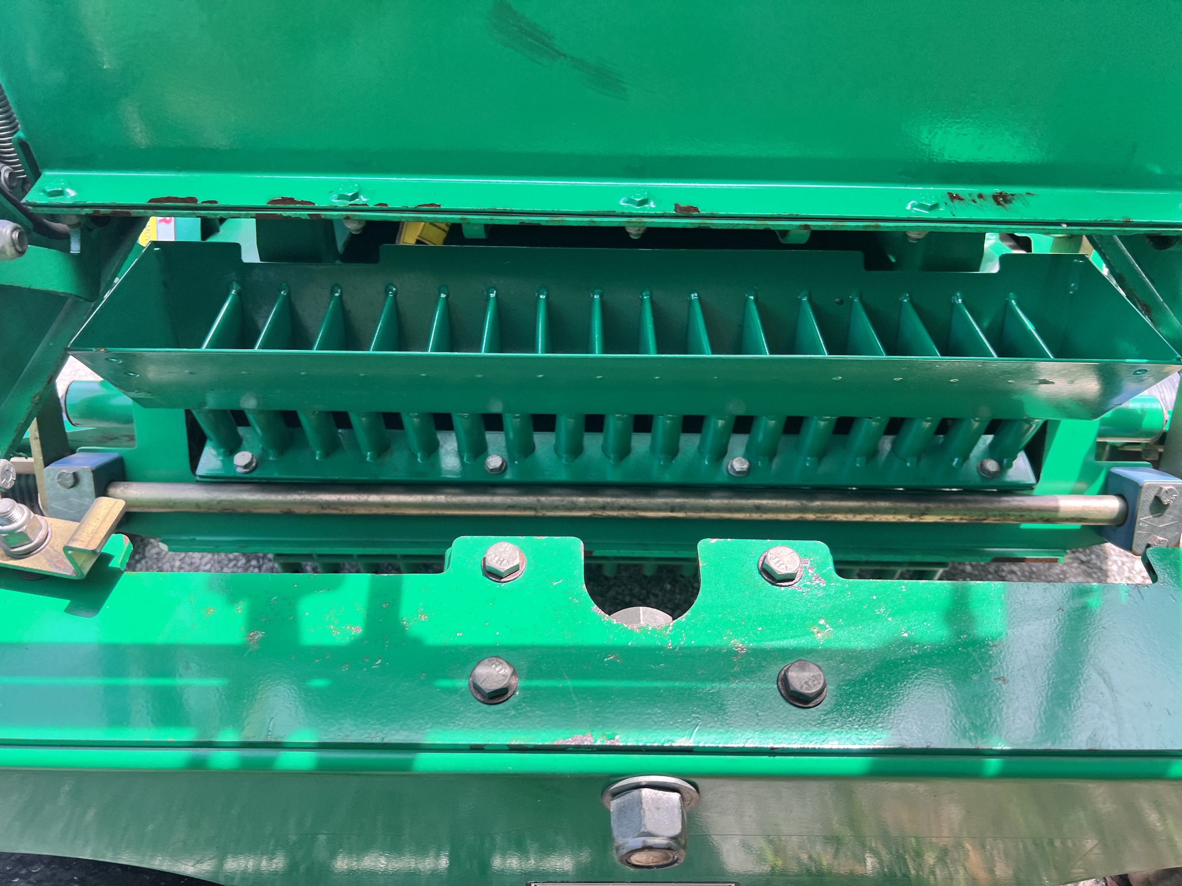 Graden Contour verticutter sand injector - Aerator - TurfNet