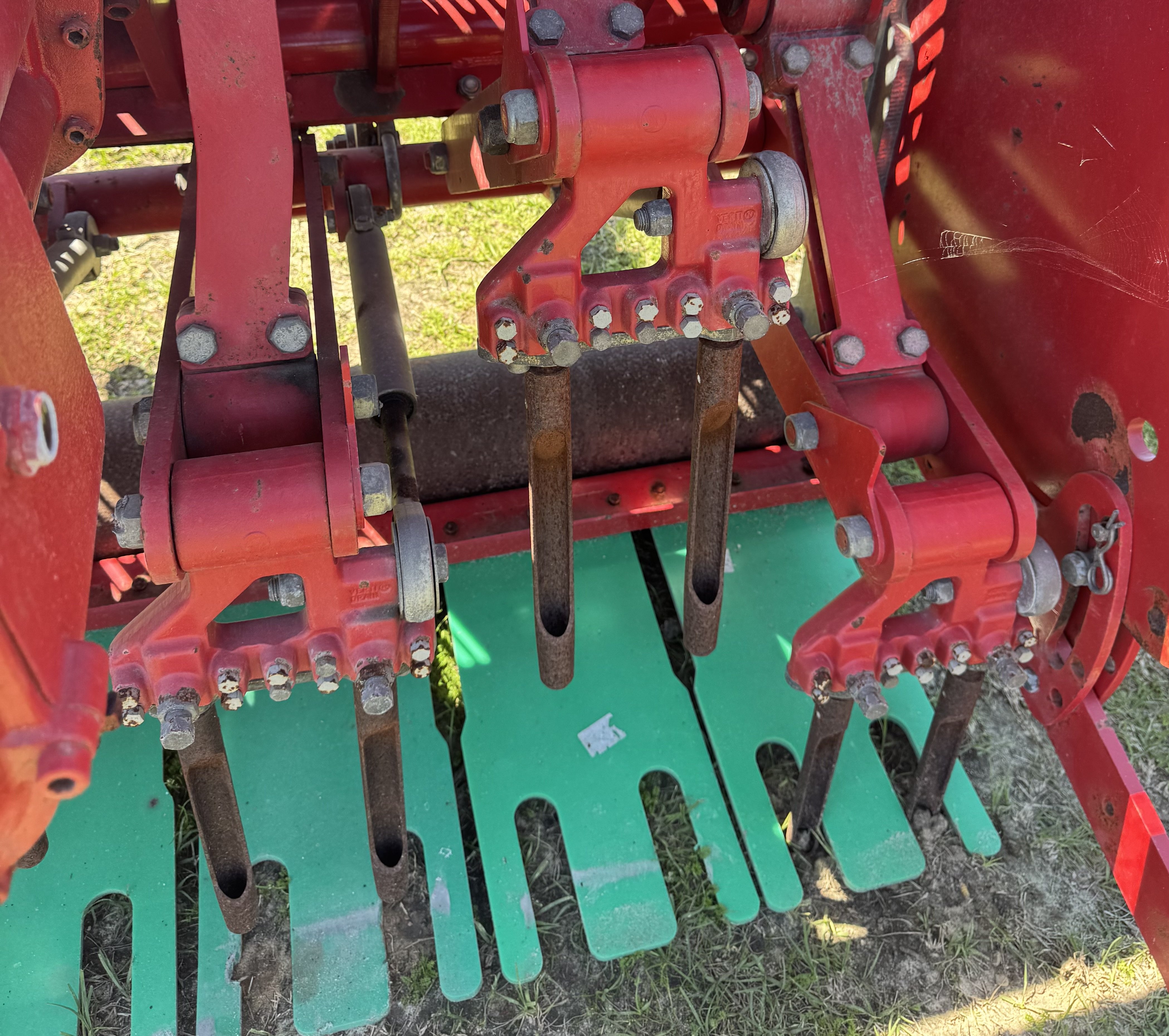 Redexim 7516 - Aerator - TurfNet