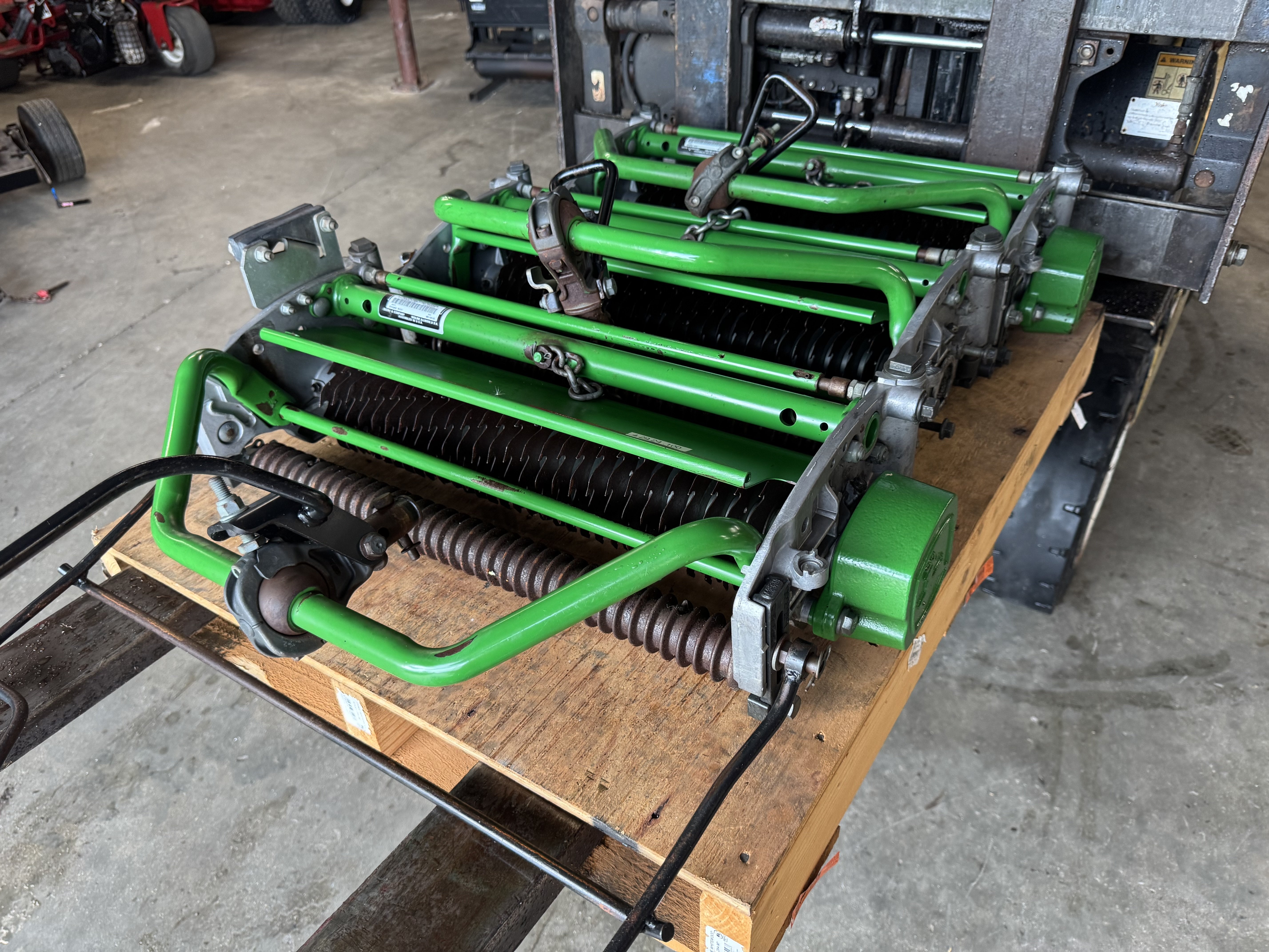 John Deere QA5 Verticut reels - Utility Triplex - TurfNet