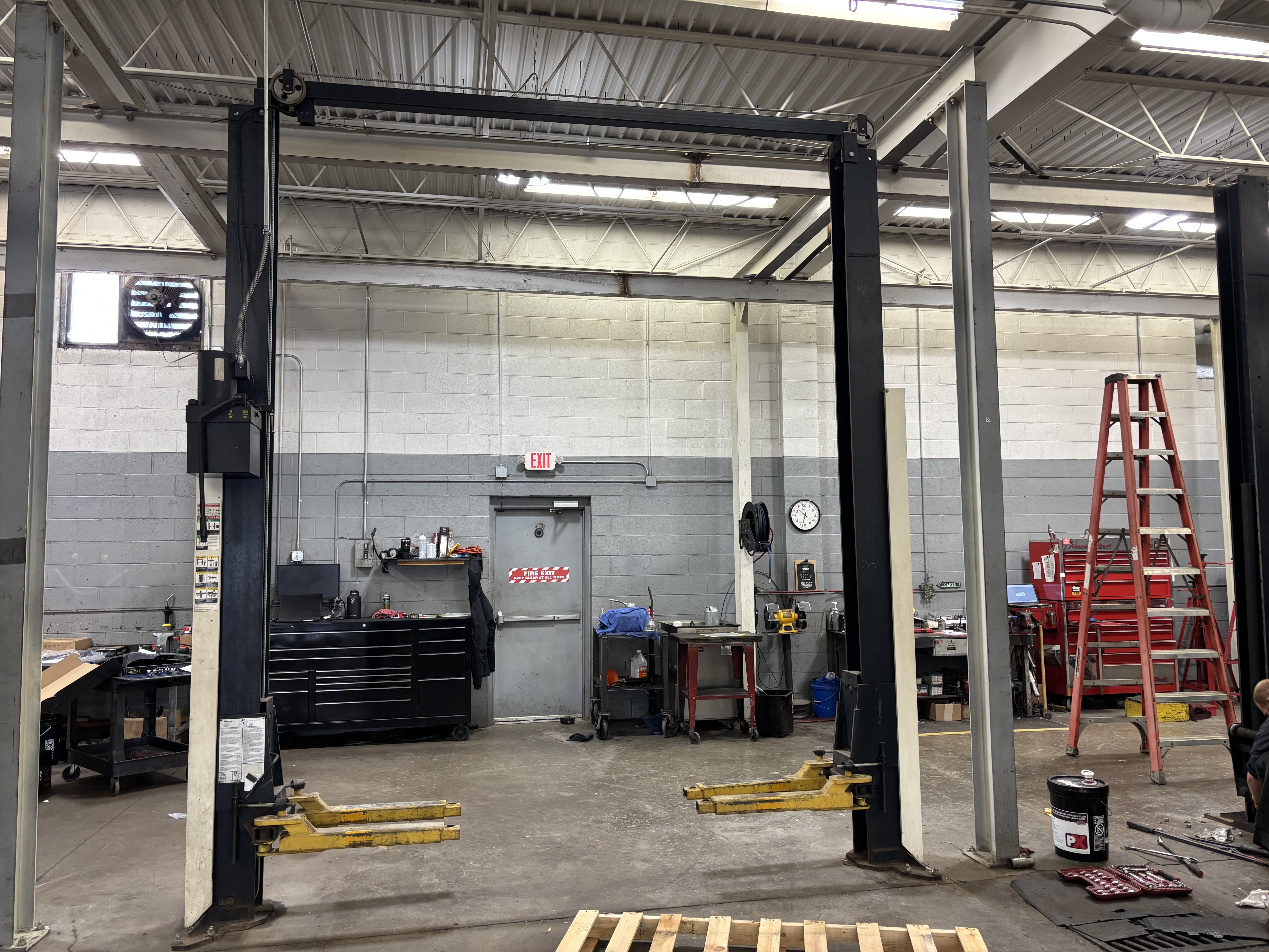 ?? hydra lift turf equipment lift - Miscellaneous - TurfNet