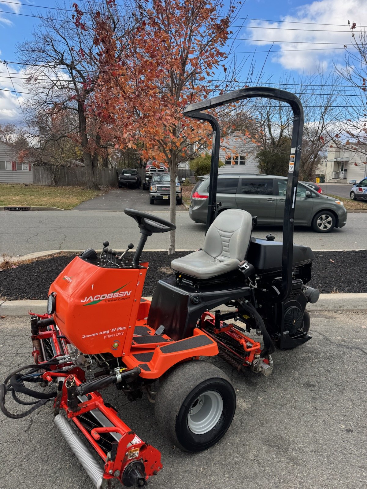 Jacobsen Greensking IV Plus (ONLY 886 HOURS) - Triplex Greensmower ...